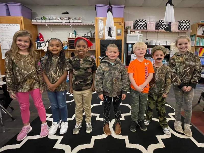 RRW Week Day 3 "Hunting for a Drug Free Life" | L.K. Moss Elementary School